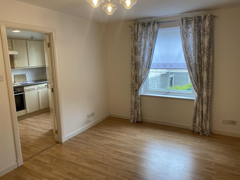 90 Fonthill Avenue, AB11 6TG 1 bed flat - £575 pcm (£133 pw)