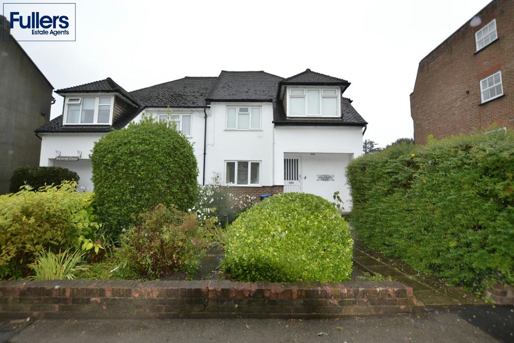 Hoppers Road, London N21 2 bed flat - £475,000