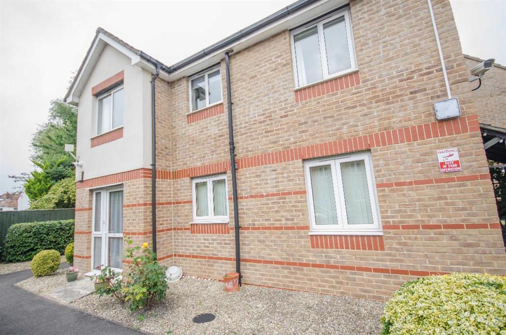 Albert Road, Staple Hill, Bristol... 2 bed retirement property - £190,000