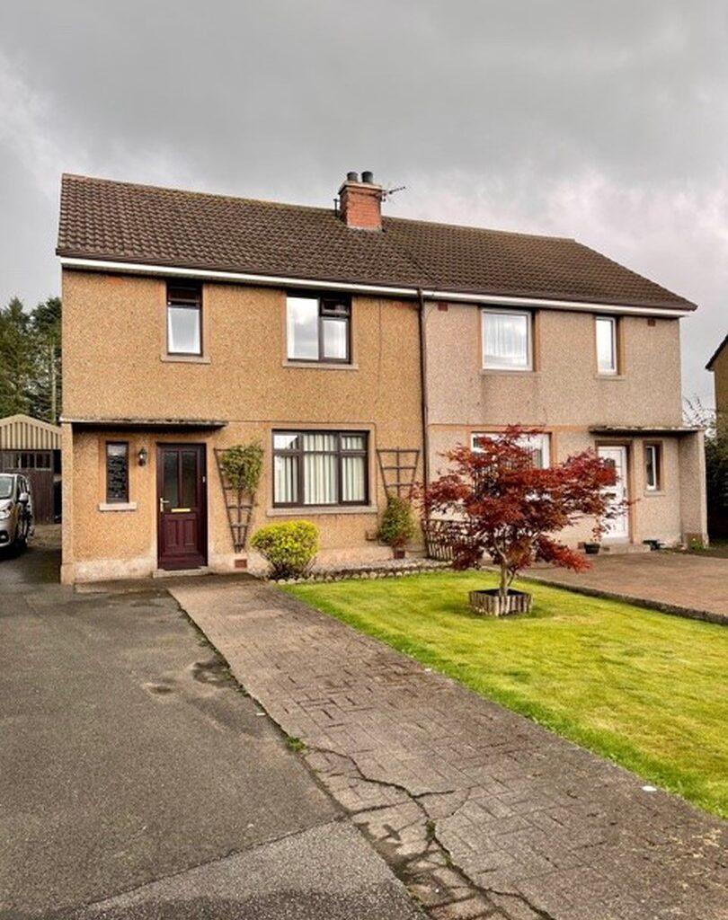 25 Reoch Park, Springholm 3 bed semi-detached house - £550 pcm (£127 pw)