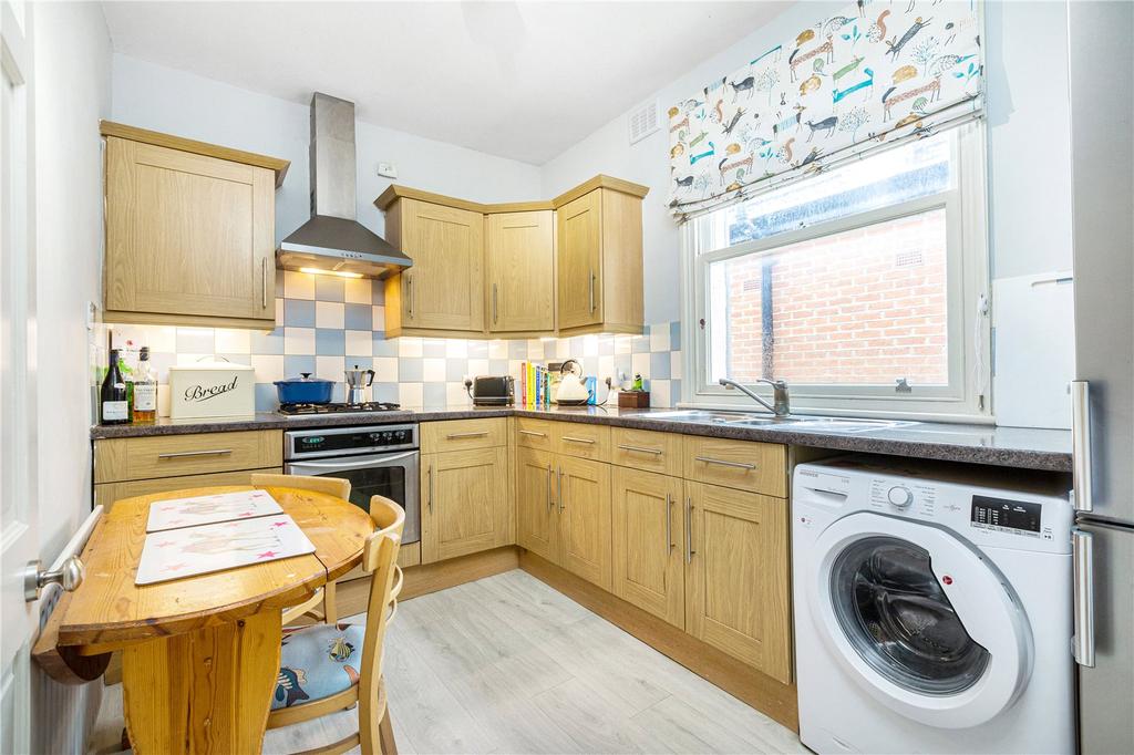 Tynemouth Street, Fulham, London, SW6 2 bed apartment - £625,000