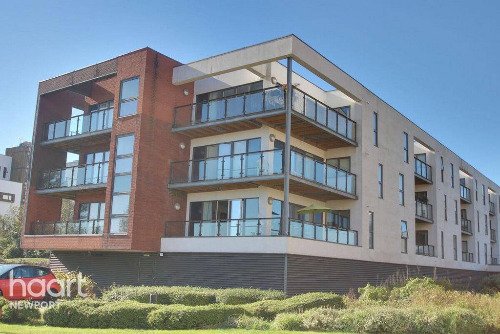 Usk Way, Newport 2 bed flat for sale - £190,000