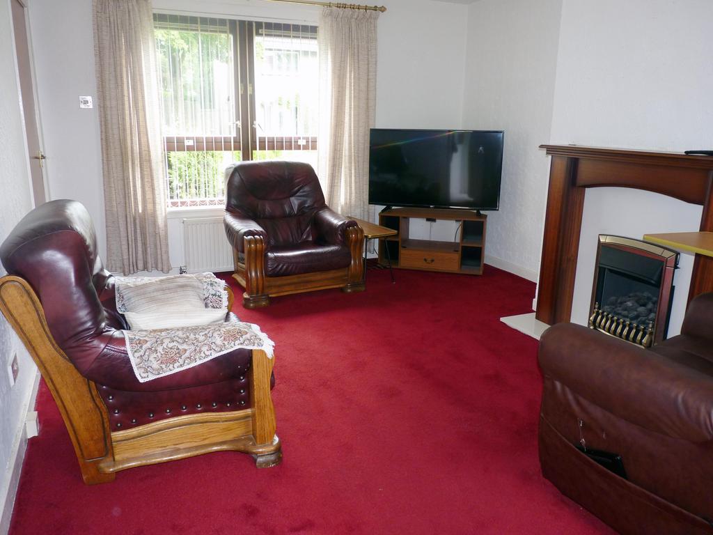 Capelrig Drive, Calderwood, East Kilbride G74 3 bed terraced house - £ ...