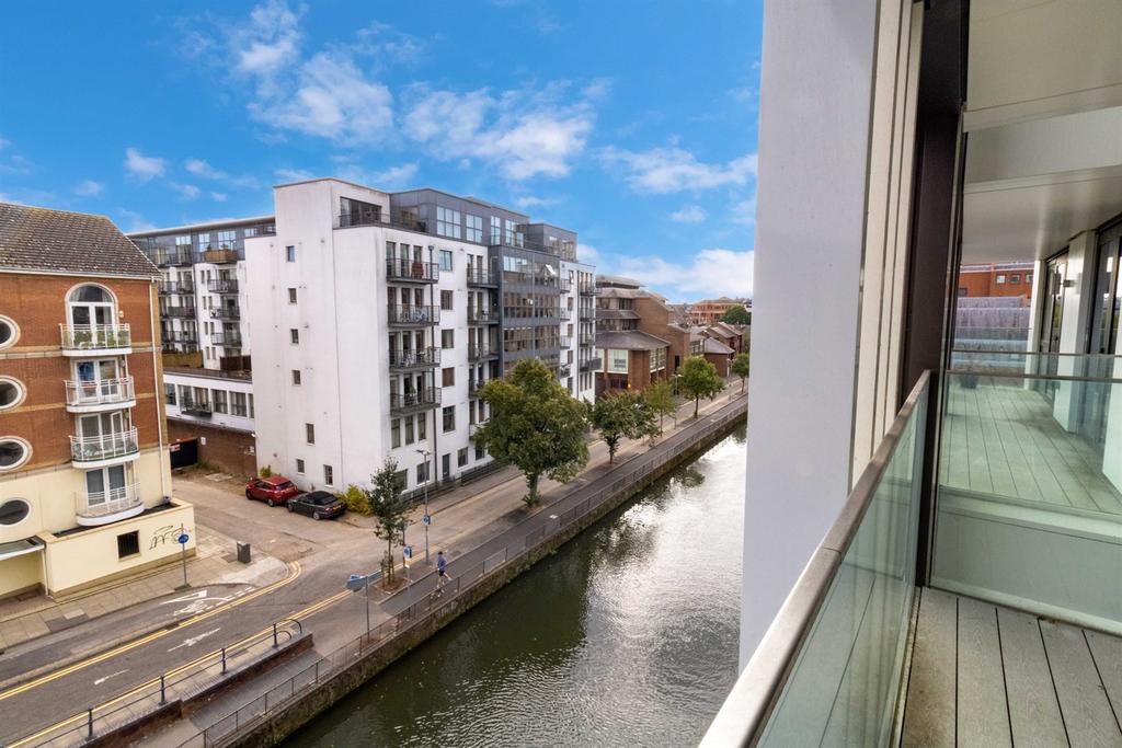 Verto Building, Kings Road, Reading RG1 1 bed apartment - £320,000
