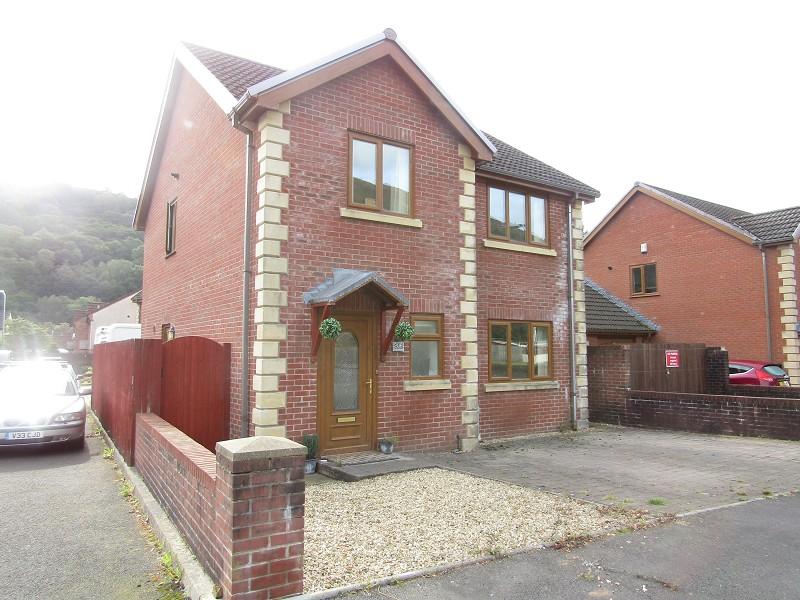Graig Newydd, Godrergraig, Swansea... 3 bed detached house - £205,000