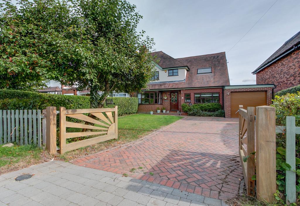 The Ridgeway, Astwood Bank, Redditch... 4 bed semi-detached house - £ ...