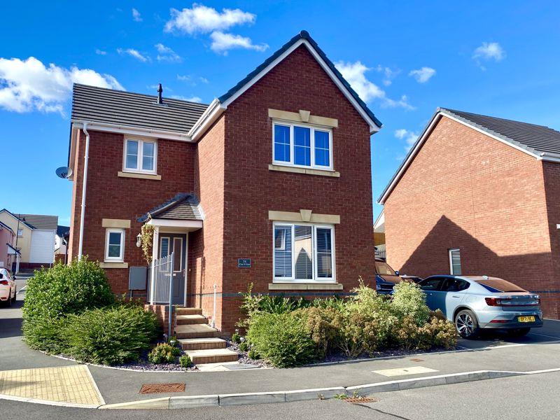 75 Clos Yr Eryr, Coity, Bridgend... 4 bed detached house - £309,950
