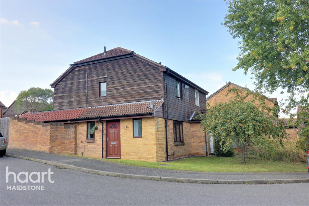 Murrain Drive, Maidstone 3 bed semi-detached house - £350,000