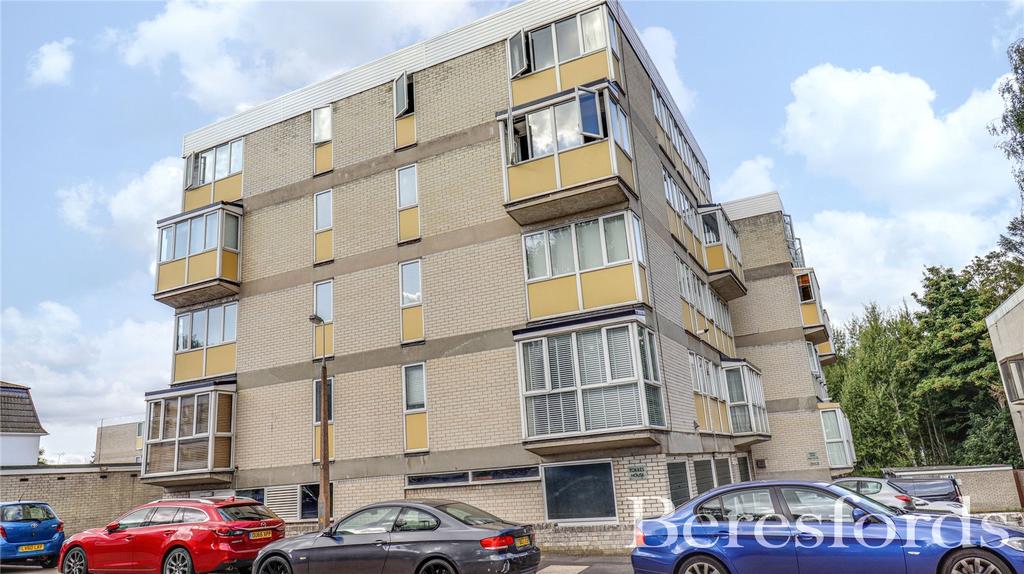Forres House, Cameron Close, CM14 2 bed apartment - £270,000