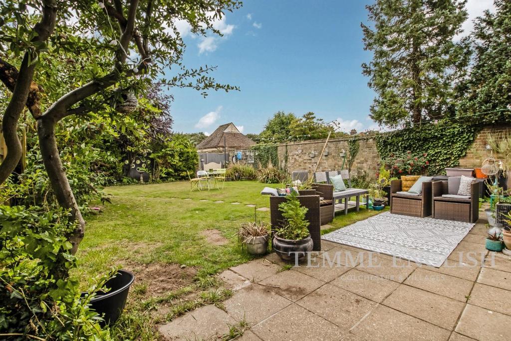 Grymes Dyke Way 3 bed detached house - £400,000