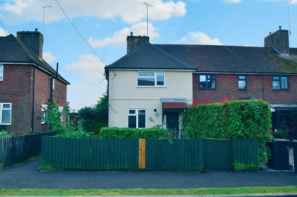 Bovington 2 bed end of terrace house - £250,000