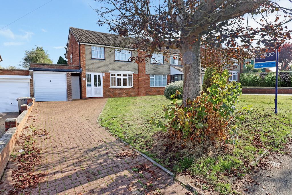 Chestnut Avenue, Sundon Park, Luton... 3 bed semi-detached house - £350,000