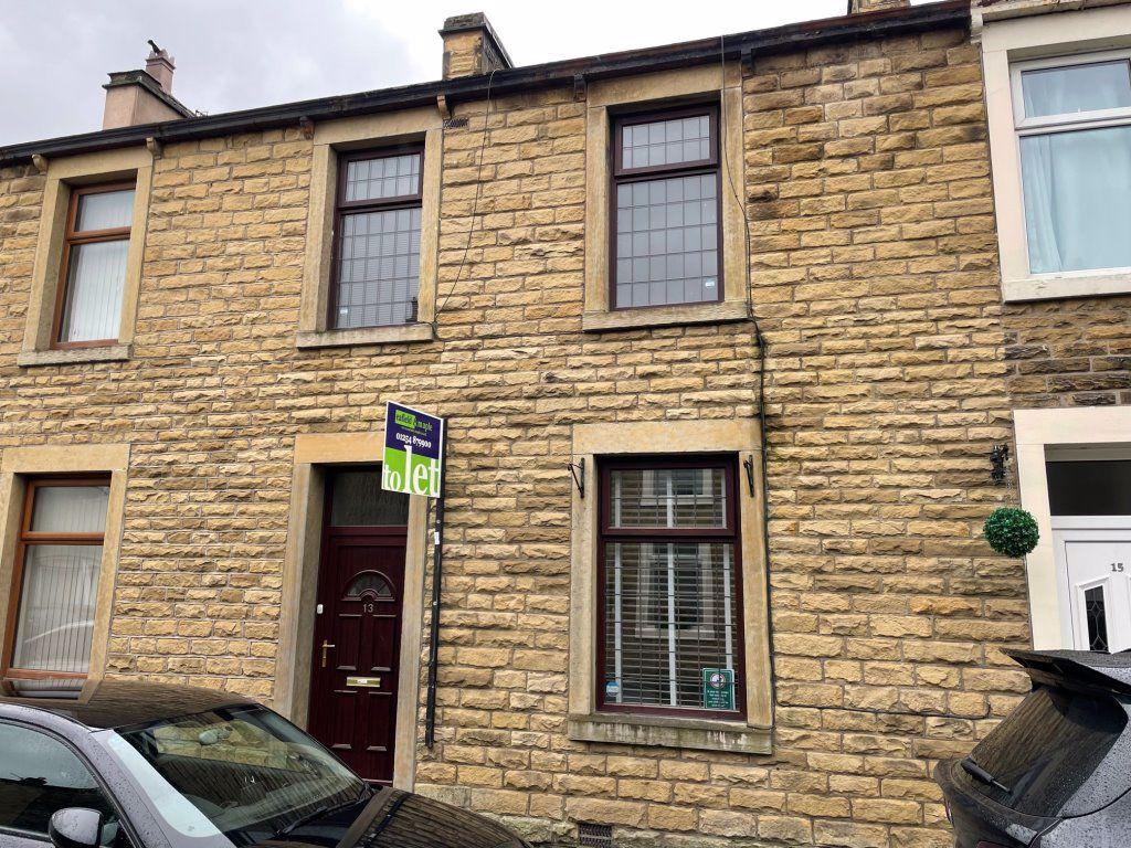George Street, Clitheroe, Lancashire 3 bed terraced house - £650 pcm (£ ...