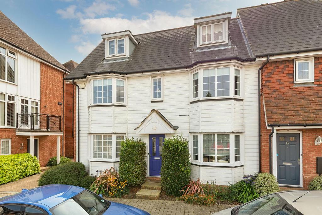 Queen Street, Kings Hill 4 bed semi-detached house - £515,000