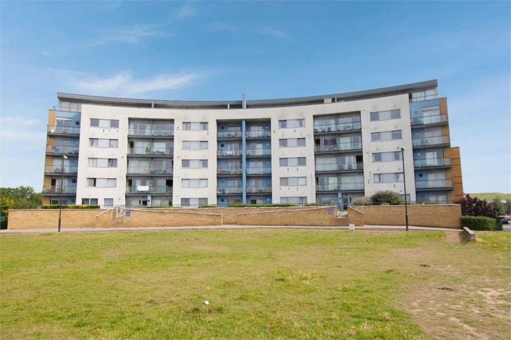 Tideslea Path, London, SE28 0NH 2 bed apartment - £248,995
