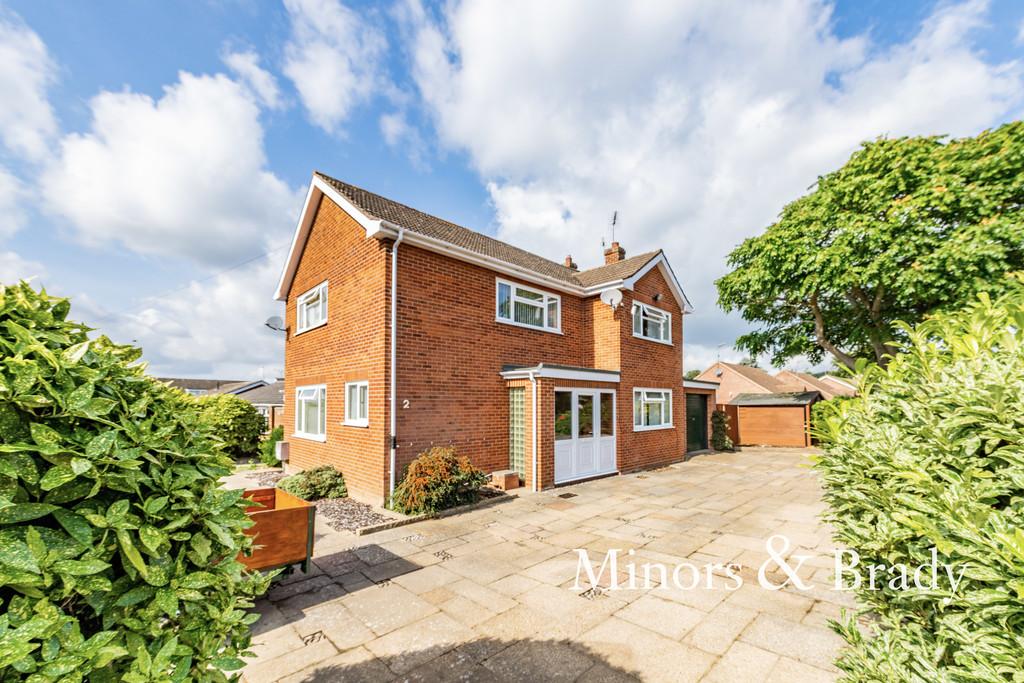 The Grove, Dereham 3 bed detached house - £375,000