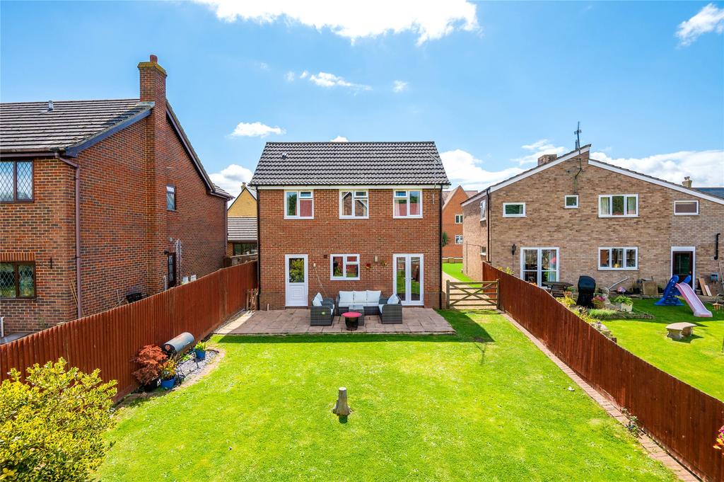 Fildyke Road, Meppershall, Shefford... 4 bed detached house - £575,000