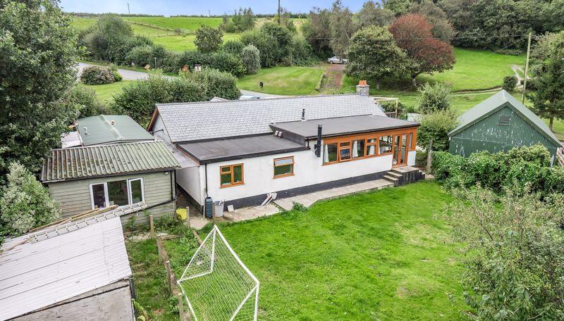 Langore, Launceston 3 bed detached bungalow - £365,000