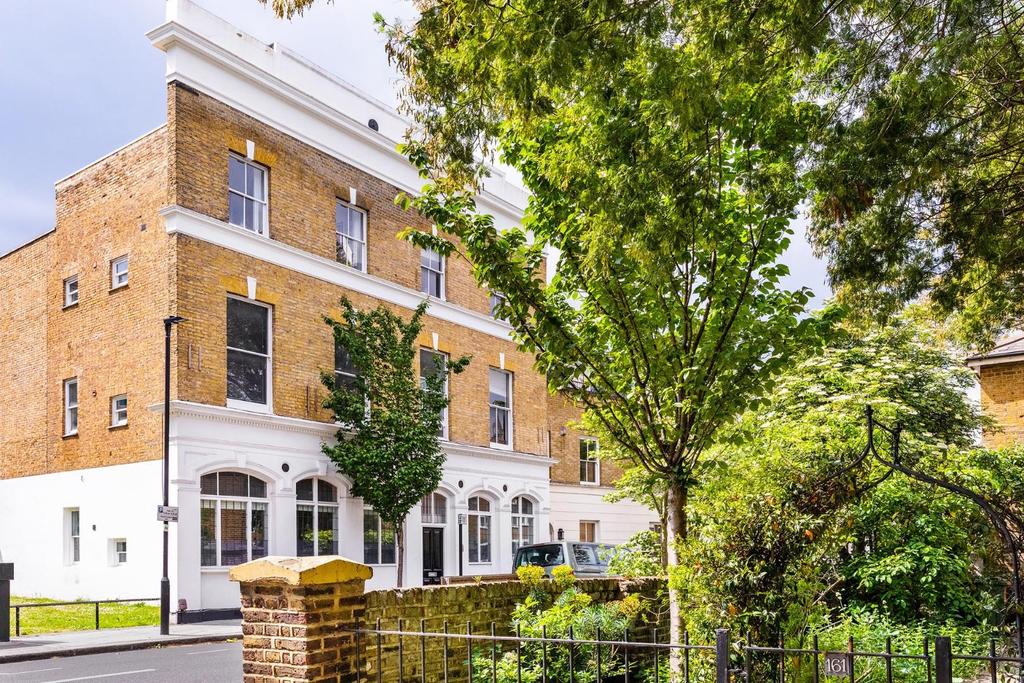 Fyfield Road, SW9 Studio - £275,000