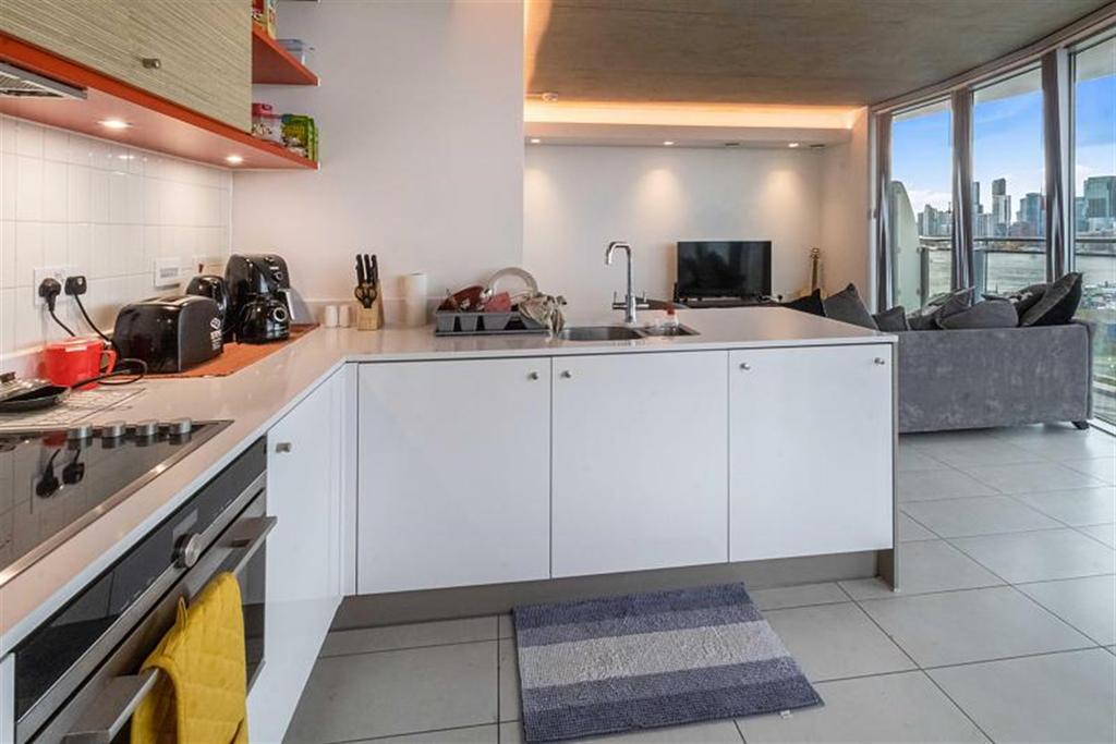 Hoola Building, London E16 2 bed apartment - £625,000