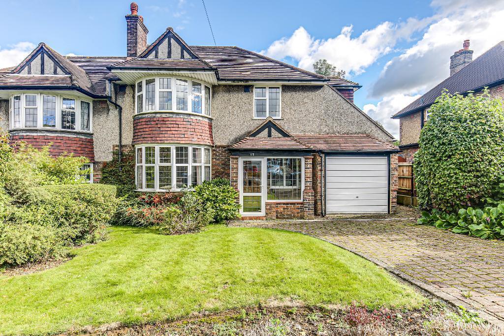Arundel Avenue, Sanderstead, Surrey... 4 bed semi-detached house - £725,000