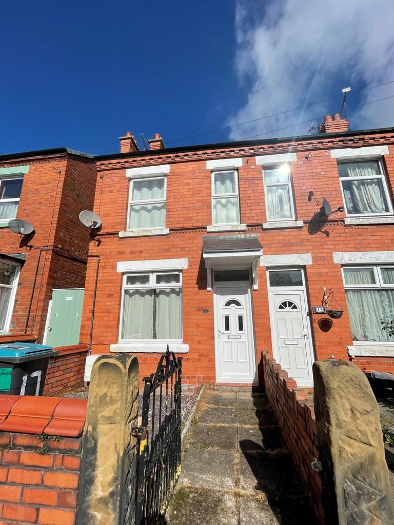 Wrexham LL13 2 bed terraced house - £750 pcm (£173 pw)