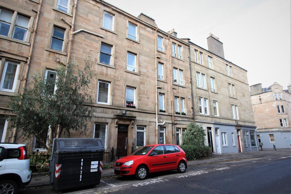 Watson Crescent, Polwarth, Edinburgh... 1 bed flat - £825 pcm (£190 pw)