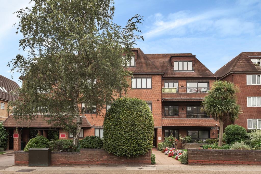Finchley, Hendon lane, N3 3 bed flat - £850,000
