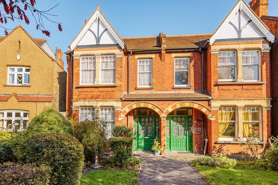 St Marys Road, Ealing, London, W5 5RG 4 bed maisonette - £650,000