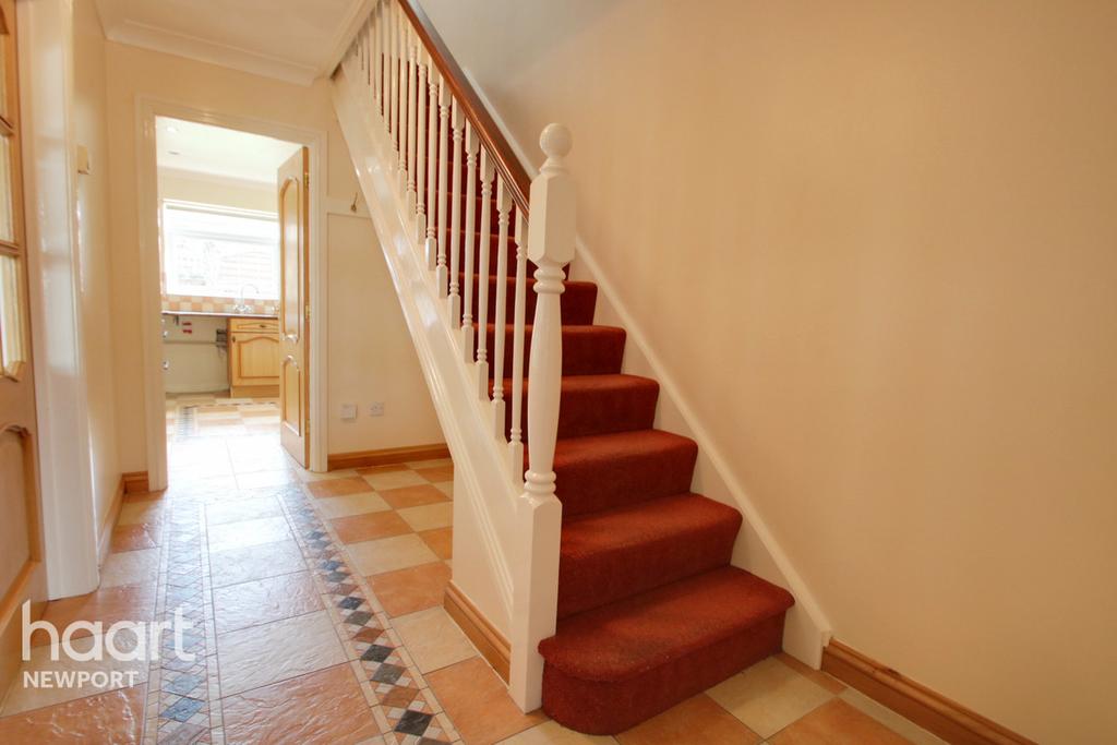 Catsash Road, Newport 4 bed detached house - £390,000