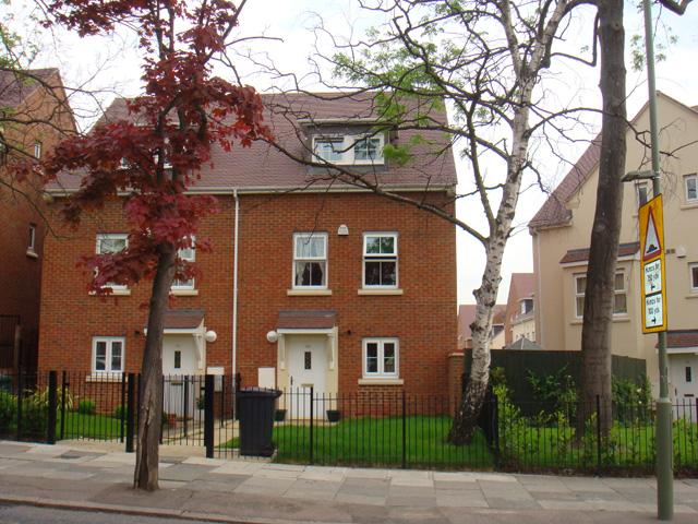 Russell Lane, Whetstone, London, N20 0AU 4 bed terraced house to rent ...