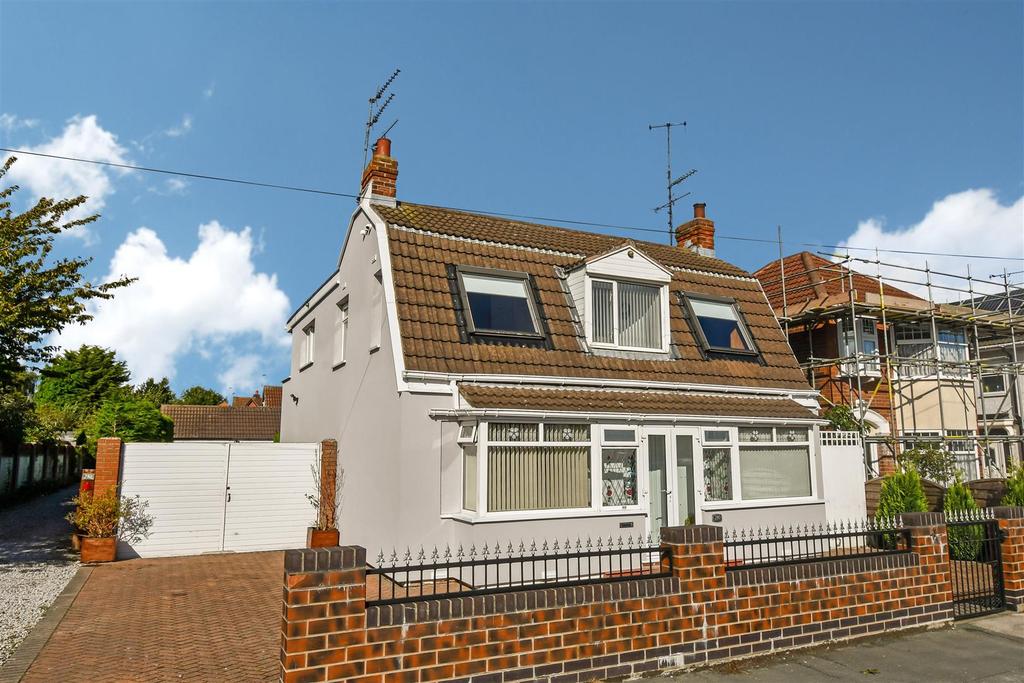 Boothferry Road, Hessle 4 bed detached house - £325,000