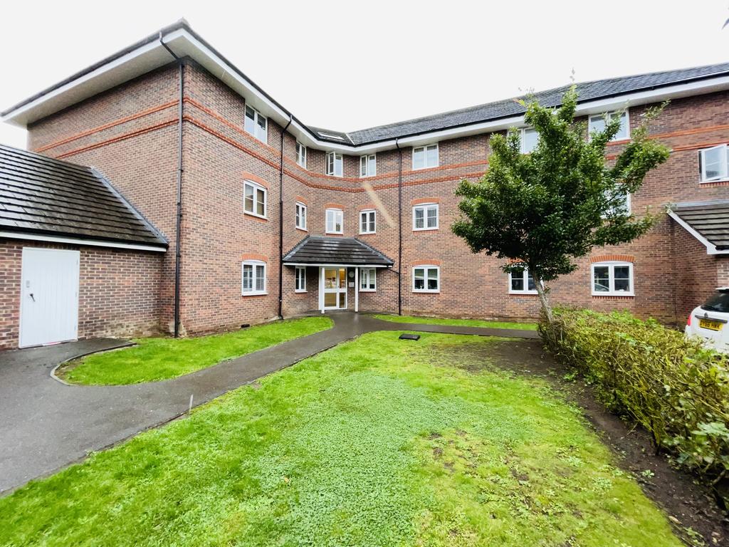 Wharf Way, Hunton Bridge WD4 2 bed flat - £275,000