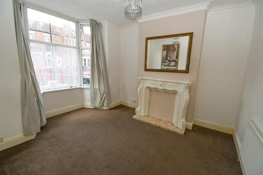 Plane Street, Hull 3 bed terraced house - £100,000