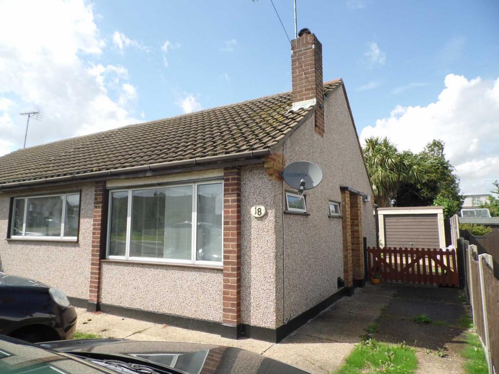 Sandown Road Thundersley 2 bed semi-detached house - £1,300 pcm (£300 pw)
