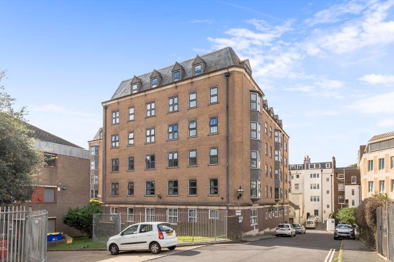 William Street, Brighton 1 bed retirement property - £180,000