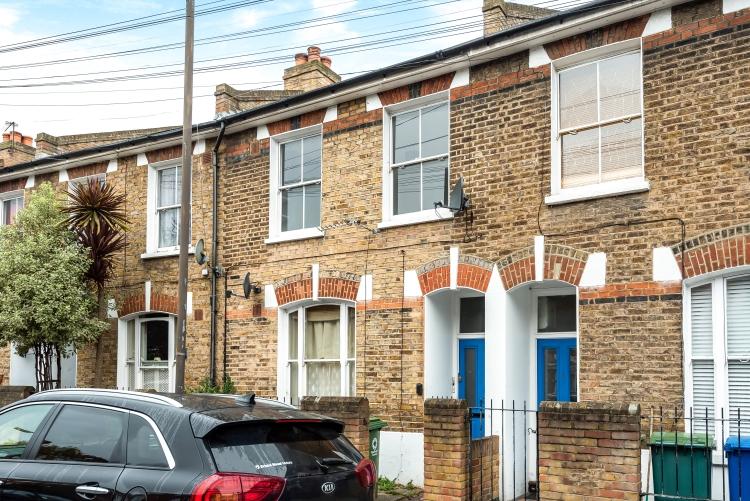 Burchell Road London SE15 1 bed apartment - £1,325 pcm (£306 pw)