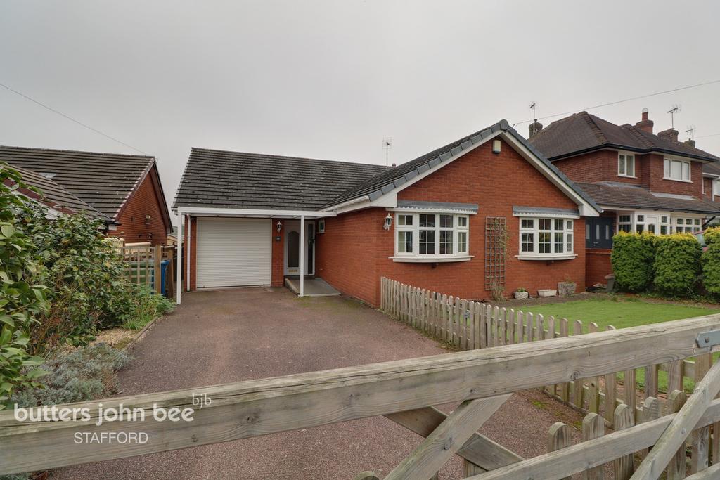 Rickerscote Avenue, Stafford 2 bed detached bungalow - £300,000