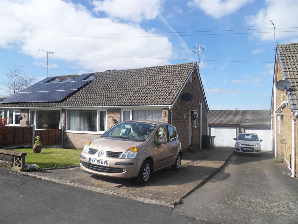 Cherry Tree Crescent, Farsley, Pudsey 2 bed semi-detached bungalow - £ ...