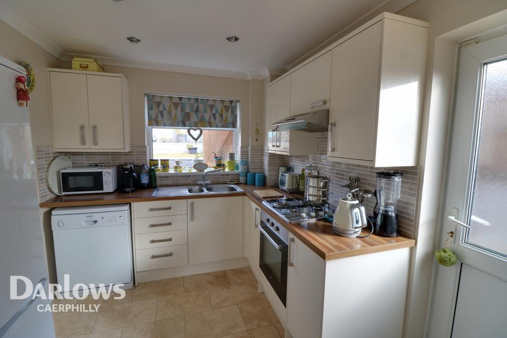 Lon Y Tresglen, Caerphilly 3 bed semi-detached house - £240,000