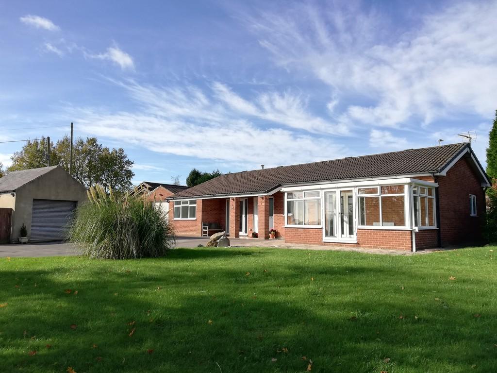 Roddymoor Court, Roddymoor 4 bed detached bungalow - £375,000