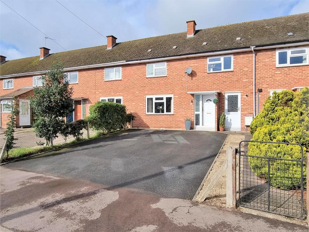 Glebe Road, Newent 3 bed terraced house - £222,500