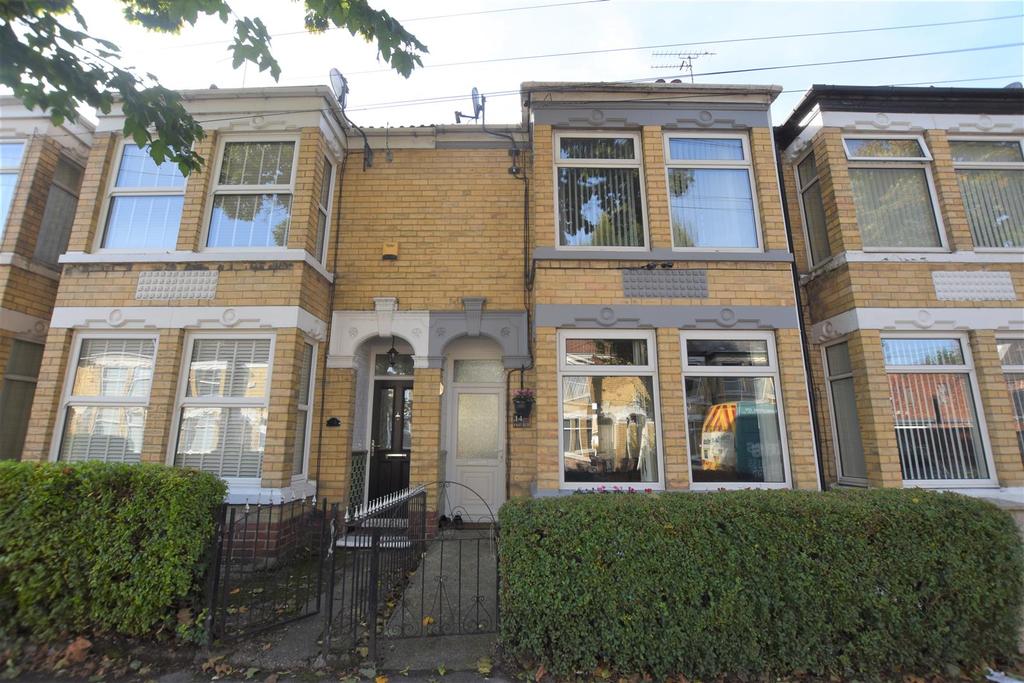 Southcoates Avenue, Hull 3 bed terraced house - £155,000
