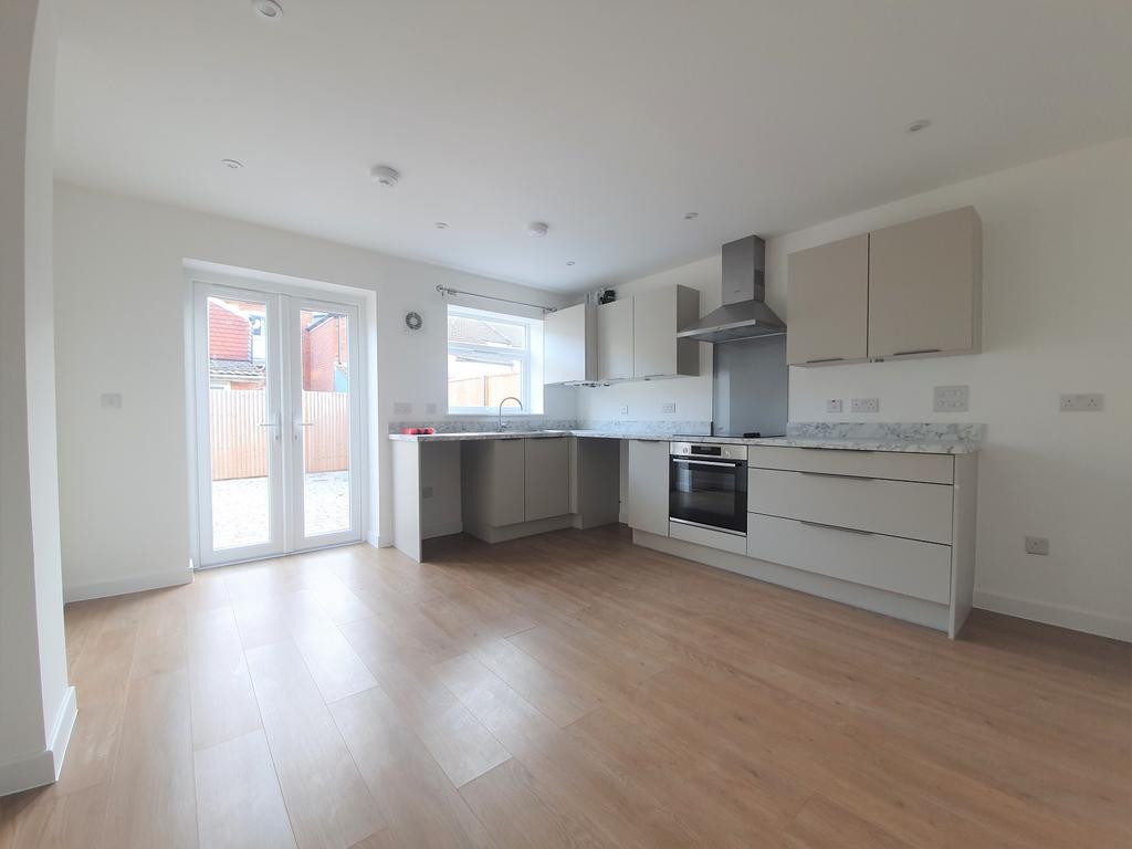 Bath Street, Southampton, Hampshire. SO14 6GW 3 bed townhouse - £1,400 ...