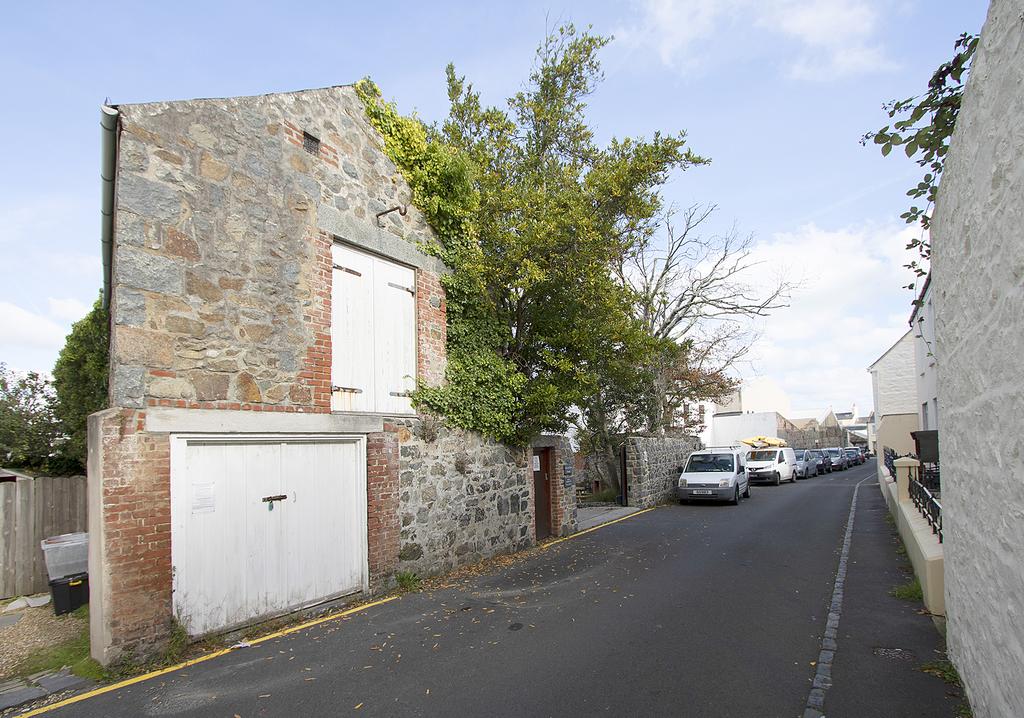 St Clements Road, Peter Port... Warehouse - £185,000