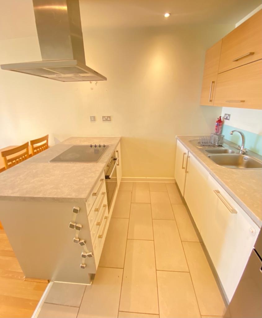 Icona Point, 58 Warton Road... 2 bed flat - £1,755 pcm (£405 pw)