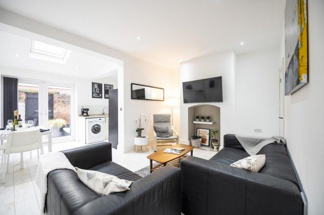 Ormonde Street 3 bed house share - £1,665 pcm (£384 pw)