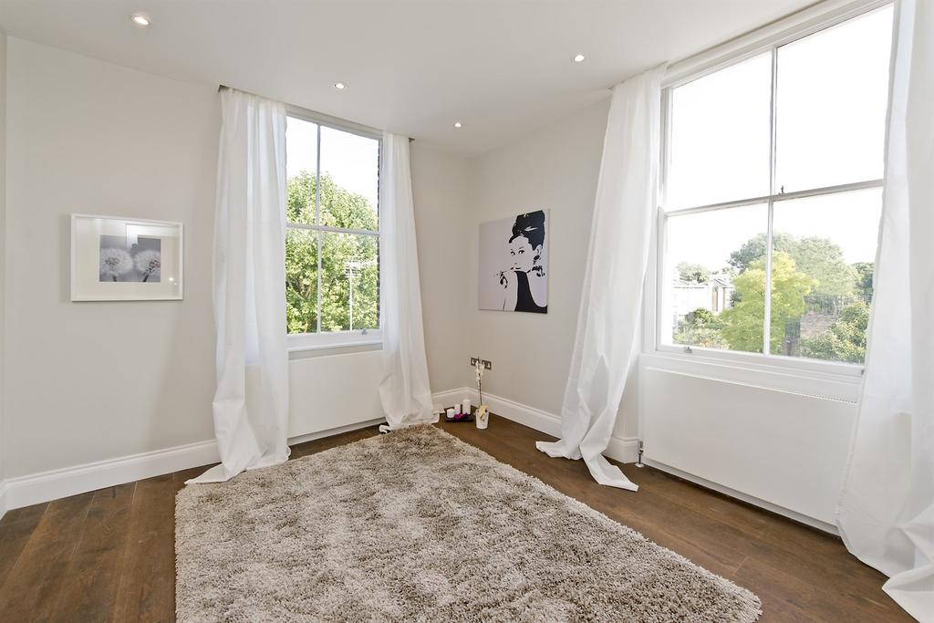 Cathcart Road, Chelsea SW10 1 bed flat - £2,383 pcm (£550 pw)
