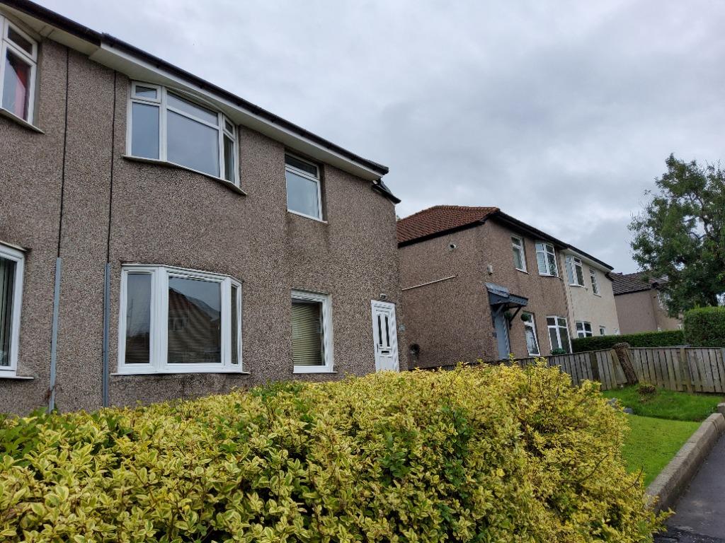 Castlemilk Road, Croftfoot, Glasgow, G44 3 bed flat - £795 pcm (£183 pw)