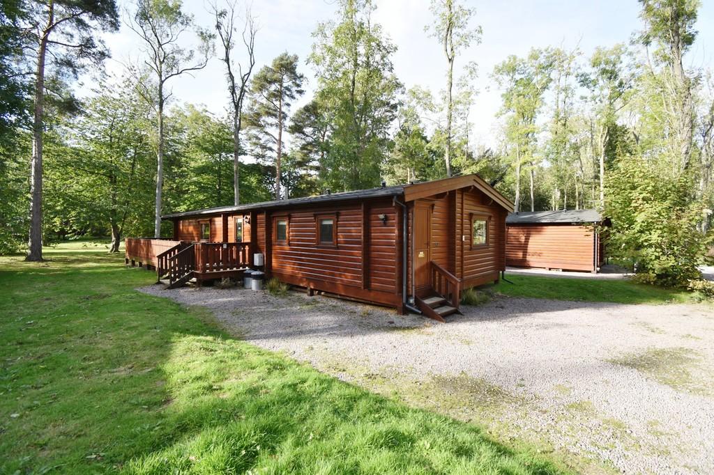 Kenwick Park Woods, Louth 3 bed chalet - £155,000